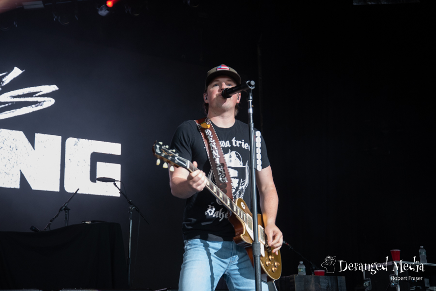 Travis Denning @ Xfinity Center – photo by Robert Fraser-2 – Deranged Media